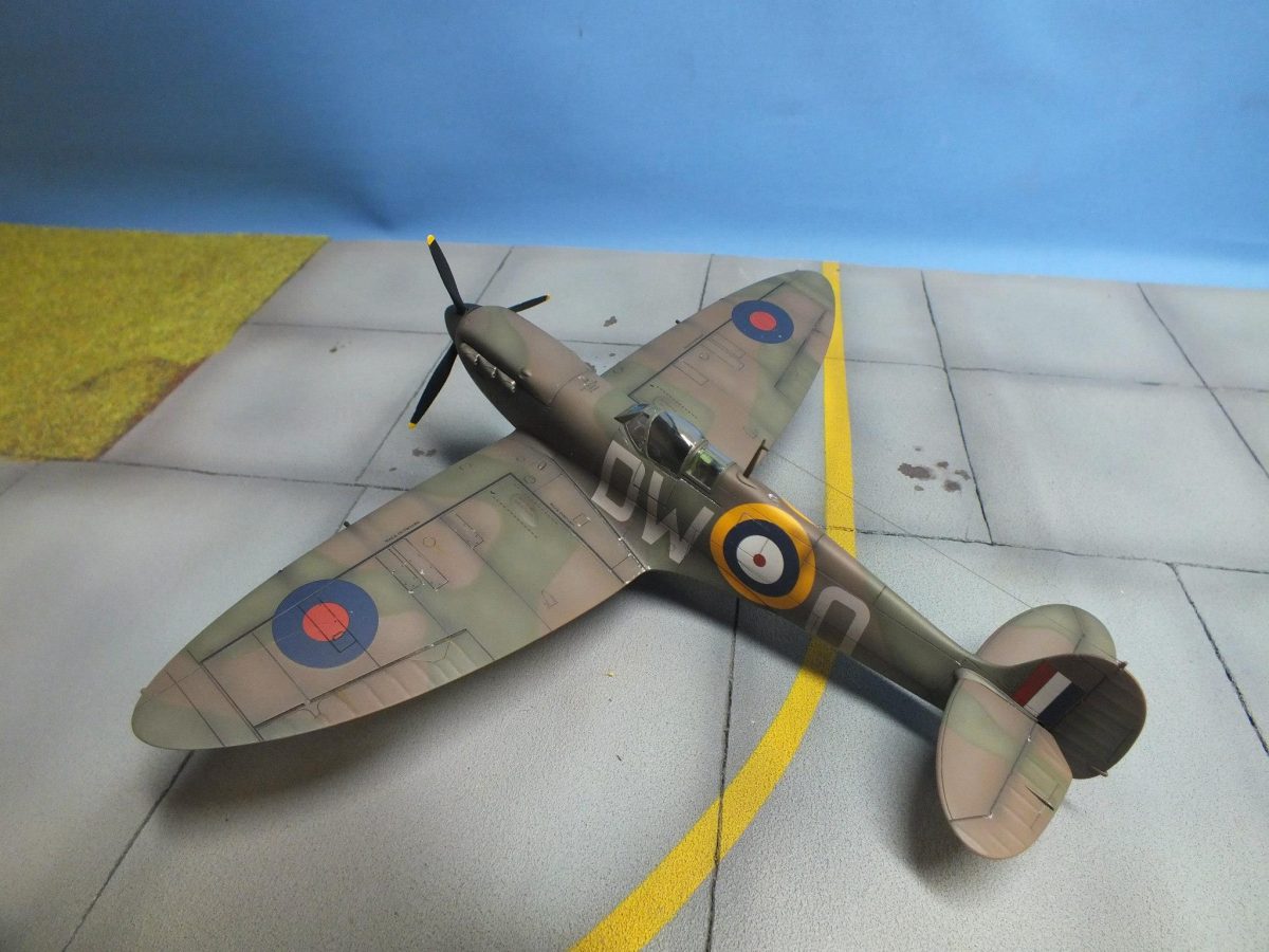 Tamiya : Supermarine Spitfire Mk.I : 1/48 Scale Model : Basic Step ...