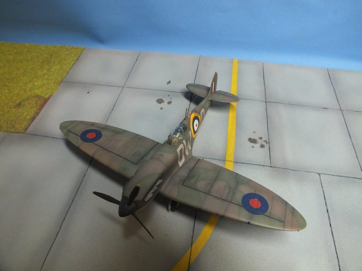 Tamiya : Supermarine Spitfire Mk.I : 1/48 Scale Model : Basic Step ...