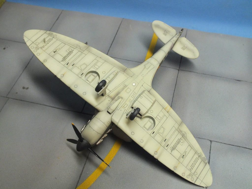 Tamiya : Supermarine Spitfire Mk.I : 1/48 Scale Model : Basic Step ...
